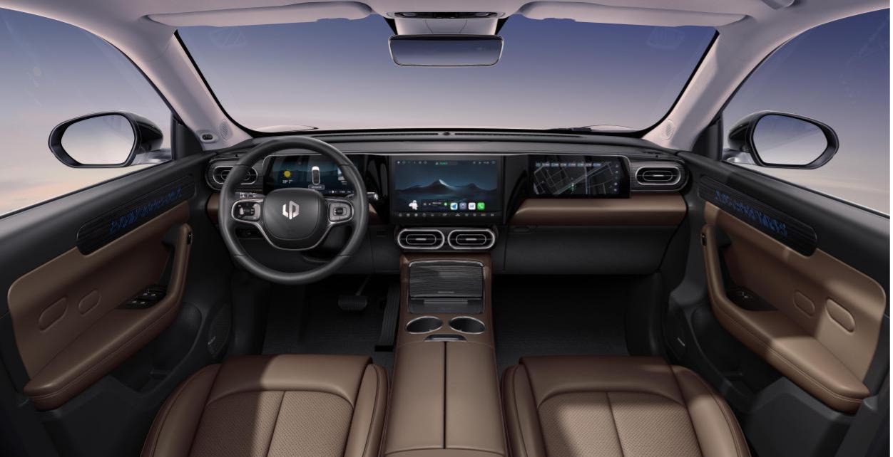 零跑C11 PK宋PLUS EV：豪华与智能竟可兼得？_搜狐汽车_搜狐网