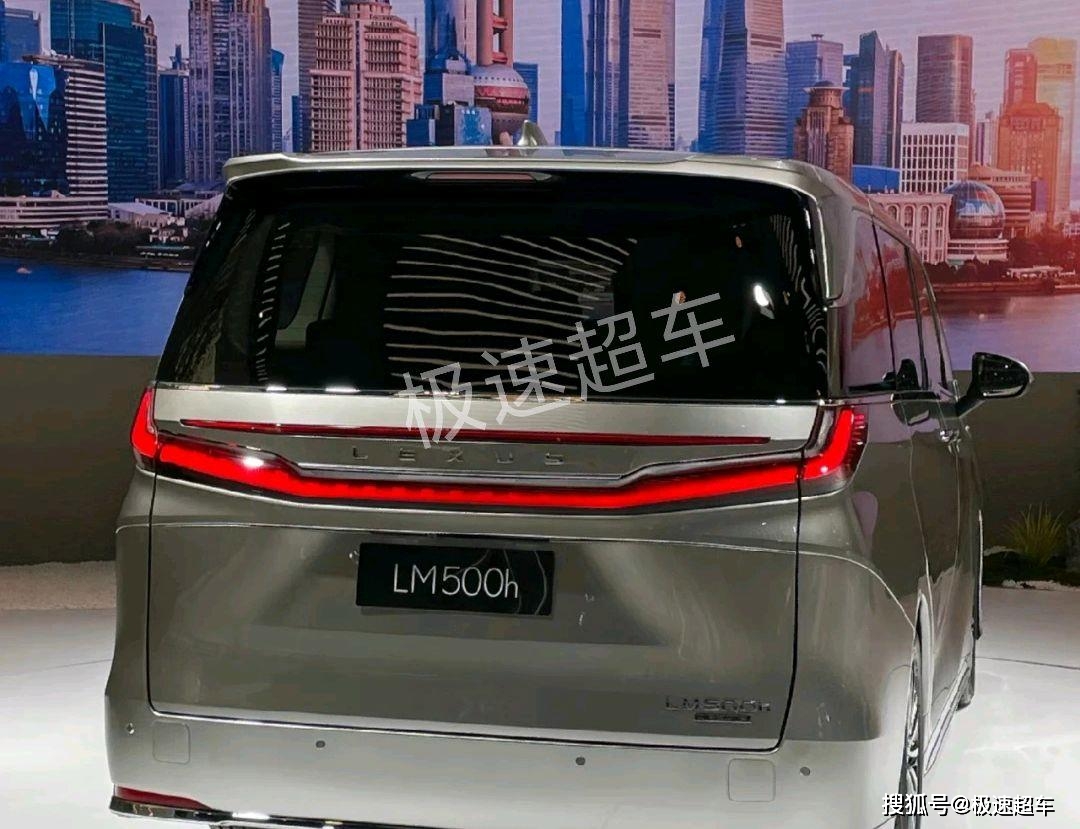 又要加价?雷克萨斯LM500h亮相车展，诠释日系豪华MPV新风格_搜狐汽车_搜狐网