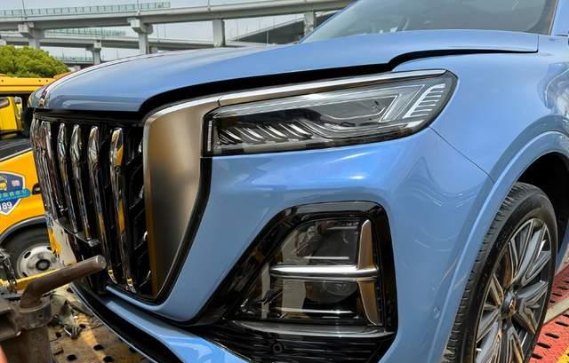 2023款红旗HS5实拍曝光，换高功率2.0T，换8AT，内饰升级更大气_搜狐汽车_搜狐网