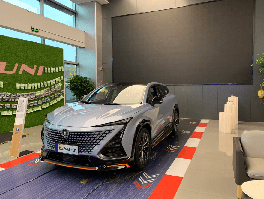 紧凑型SUV，选UNI-T还是XR-V？_搜狐汽车_搜狐网