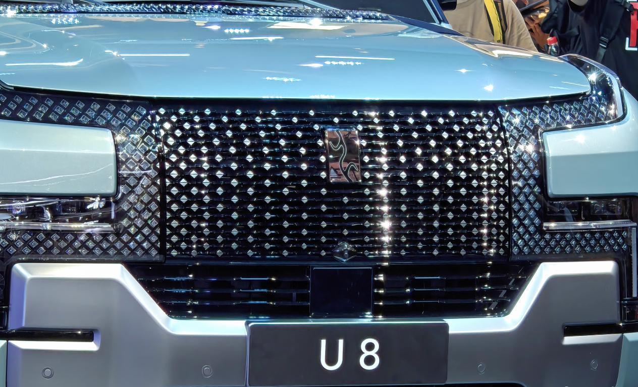 上海车展仰望U8、U9正式亮相，109.8万元的仰望U8，准备开野吧_搜狐汽车_搜狐网
