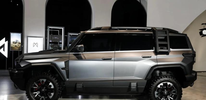 预售70万起！猛士917能和仰望U8竞争吗？纯电增程都有，外观硬派_搜狐汽车_搜狐网