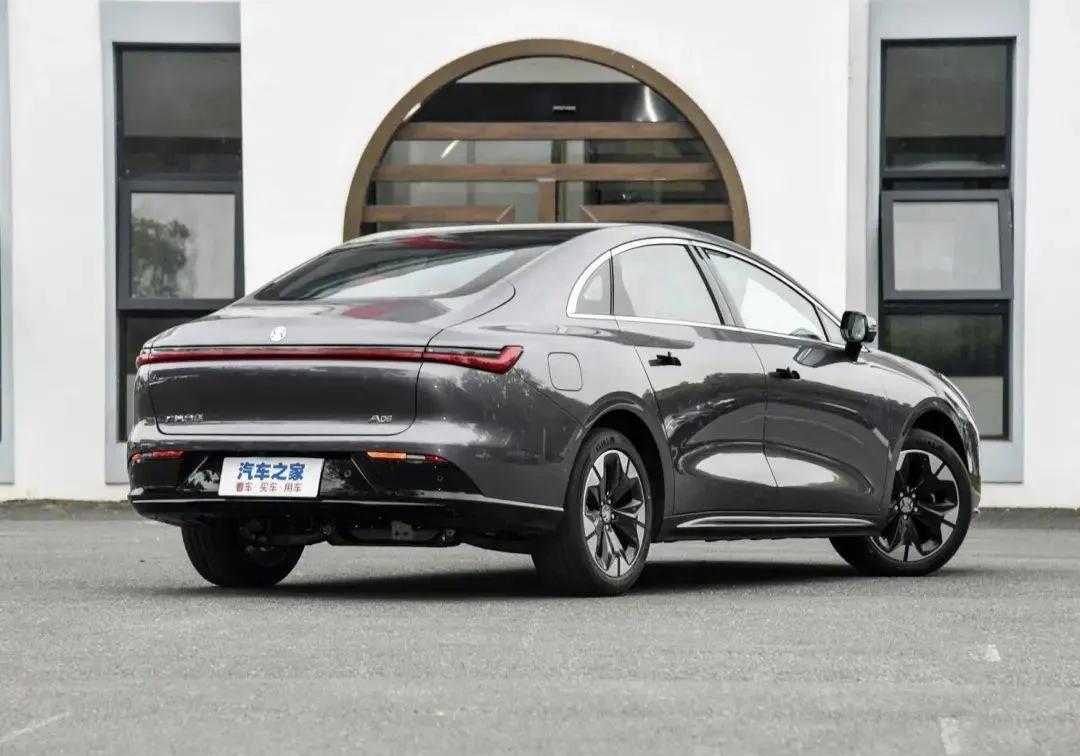 不到20w的合创A06，颜值高性价比更高！_搜狐汽车_搜狐网