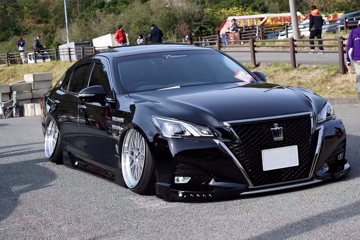 纯电动轿车也可以玩JDM！你看一汽丰田bZ3可以这样玩_搜狐汽车_搜狐网