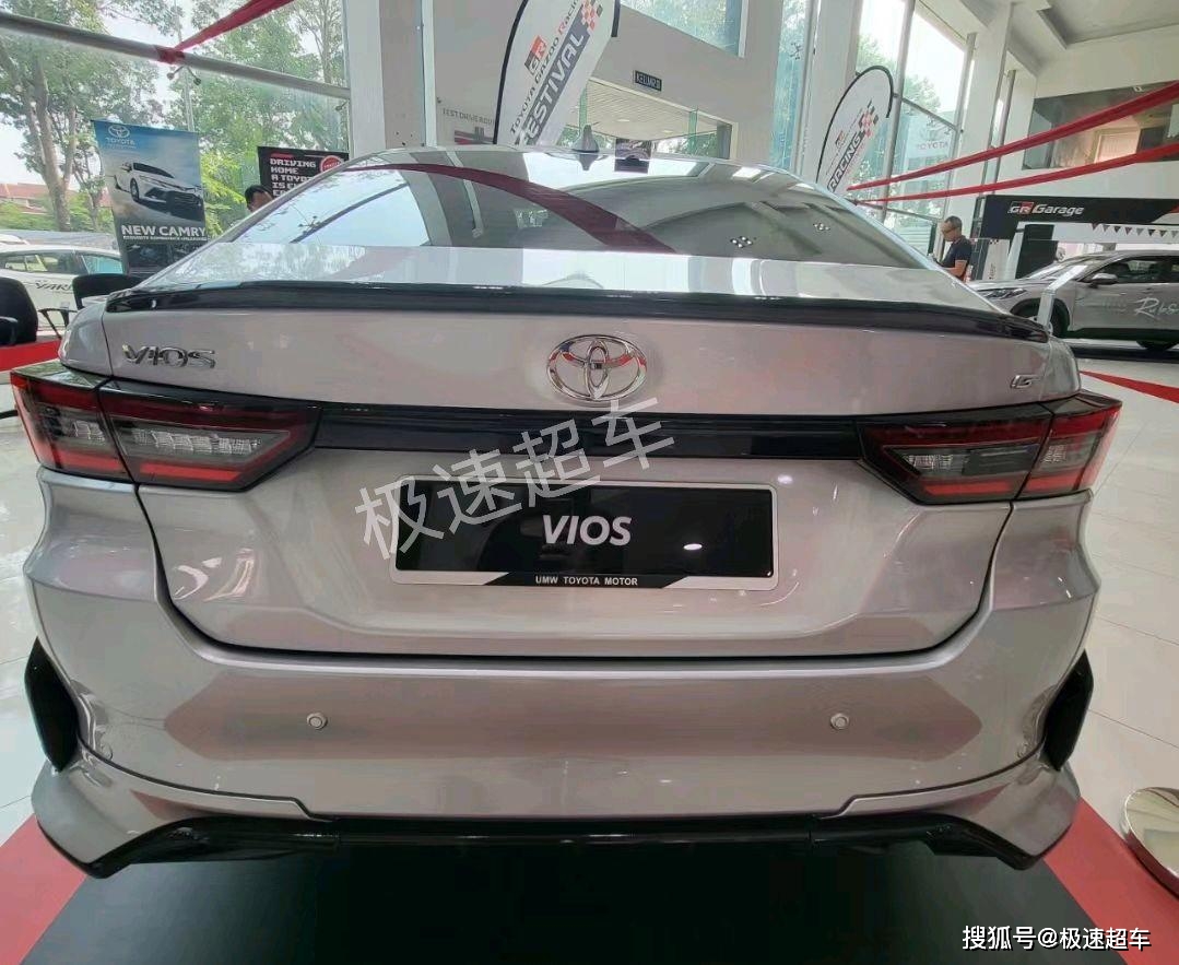 新一代丰田威驰VIOS“样车”曝光，或将接替桑塔纳，家用更时尚_搜狐汽车_搜狐网