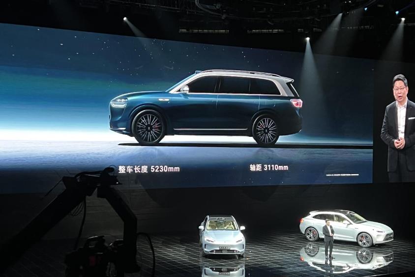 定位大型SUV，搭载鸿蒙座舱，轴距达到3110mm，问界M9亮相_搜狐汽车_搜狐网