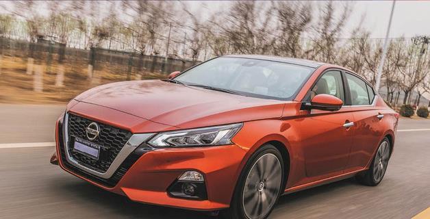 开完马自达阿特兹，再换到新天籁上，车主：对比后差距一目了然！_搜狐汽车_搜狐网