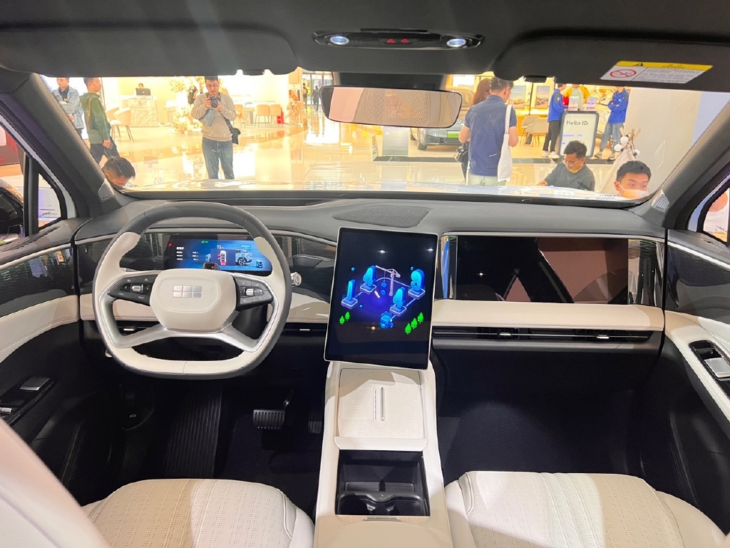 吉利银河L7 混动的里子 电车的面子_搜狐汽车_搜狐网