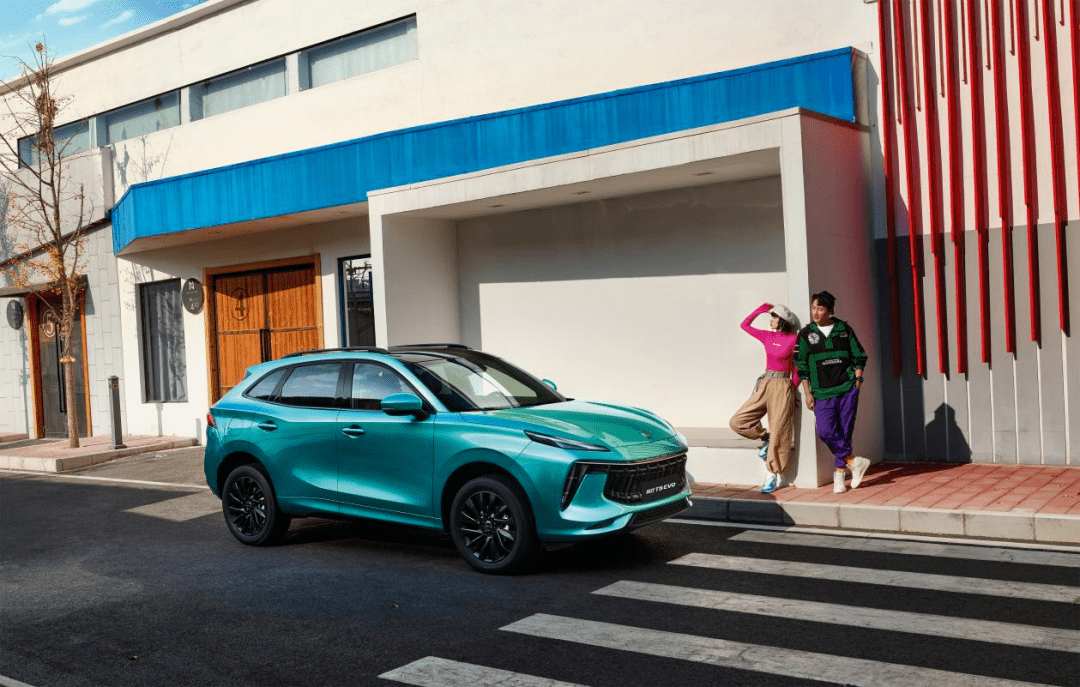 花10W买30W的体验！年轻人的第一台SUV就该这么选！_搜狐汽车_搜狐网