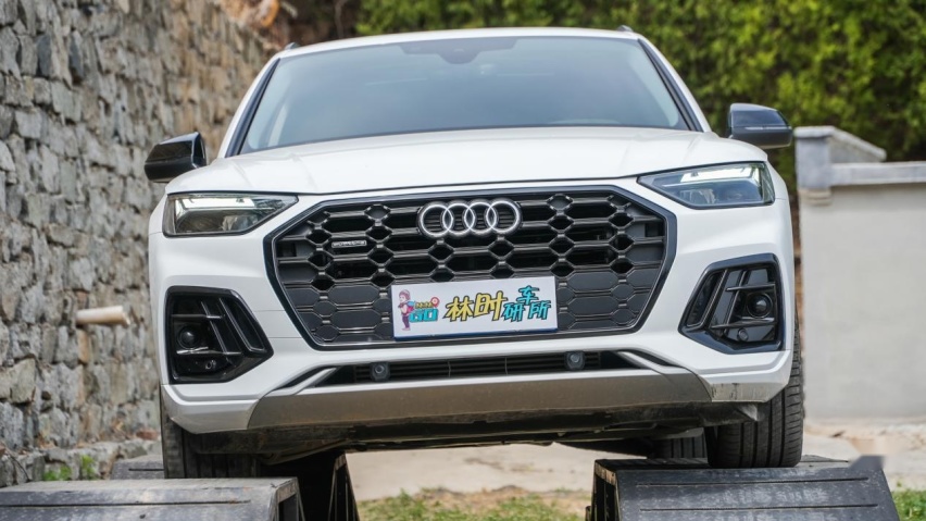 纯电车型真的更适合越野吗？奥迪Q5L表示不服！_搜狐汽车_搜狐网