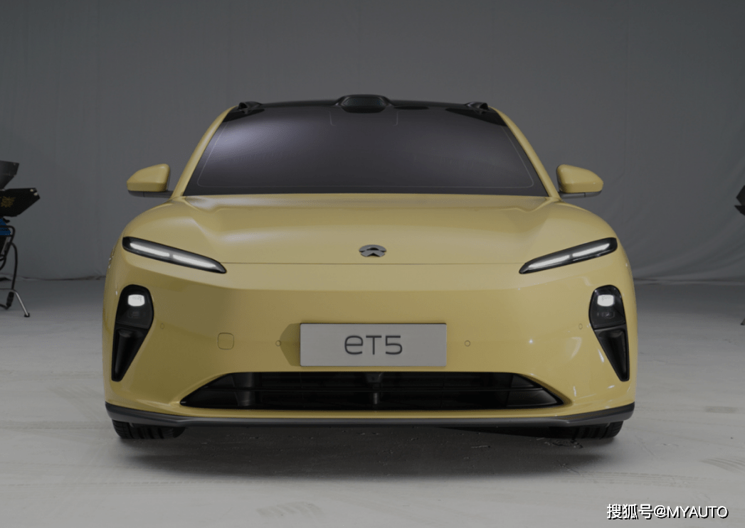 全新纯电动BMW i3销量打不赢蔚来ET5，产品力配不上高溢价_搜狐汽车_搜狐网