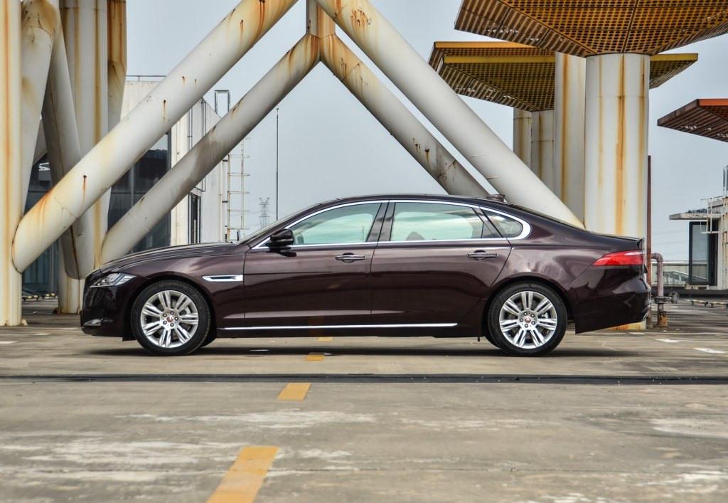 这豪车真接地气，比A6大，标配200马力和8AT，才30万_搜狐汽车_搜狐网