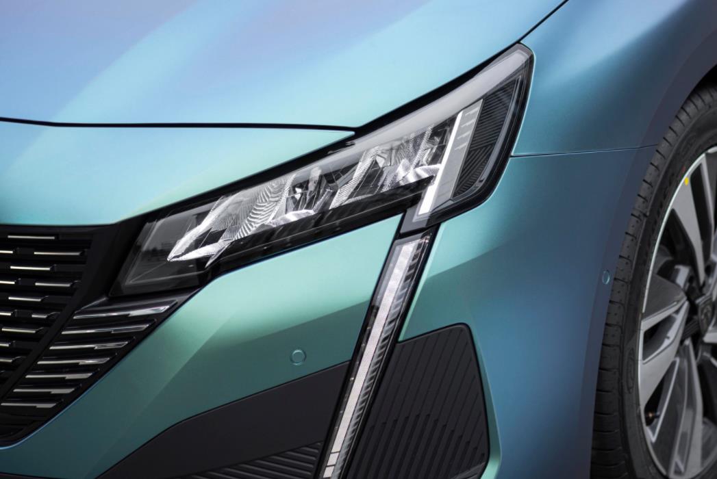 标致总算拿出了诚意，新408全系都搭1.6T，10.57万起步，要翻身了_搜狐汽车_搜狐网