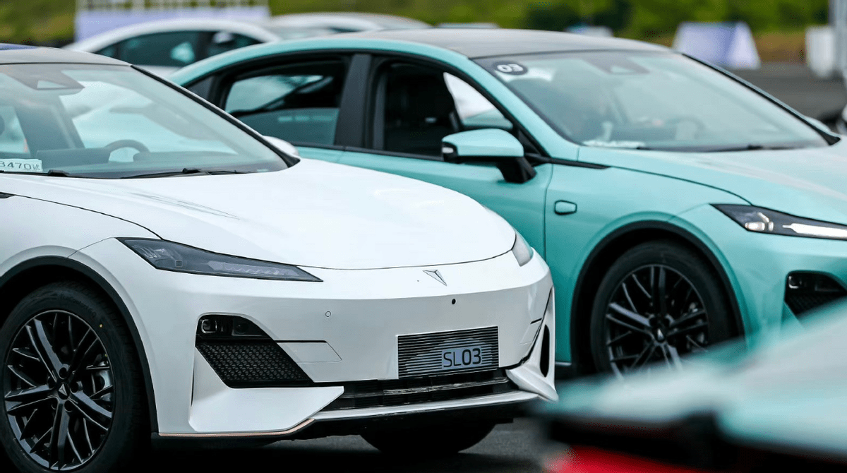 假期潮流个性之选 零跑C01和深蓝SL03你pick谁？_搜狐汽车_搜狐网