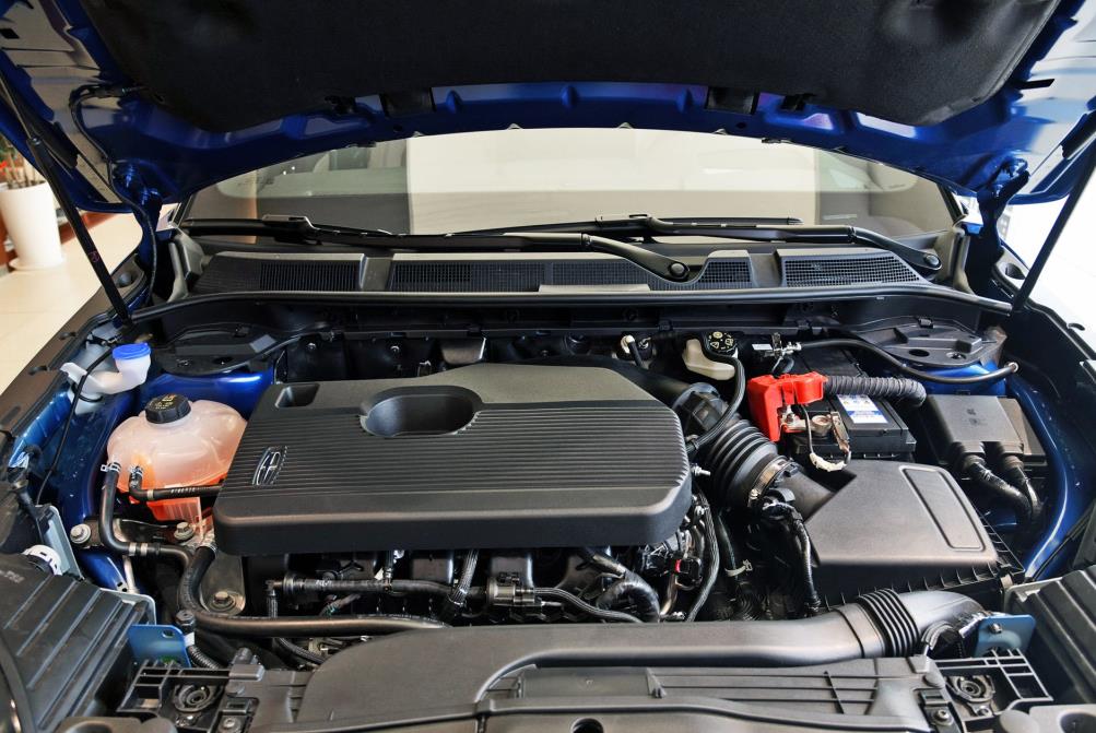 比宝马X1更豪华的美式贵族，全系245马力＋8AT，实测零百6.83秒_搜狐汽车_搜狐网