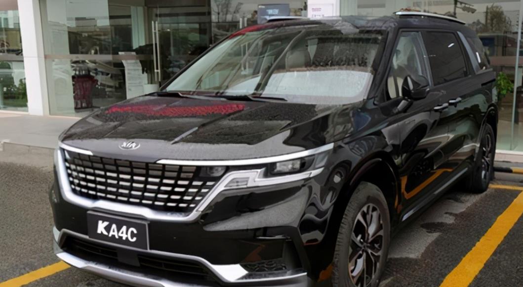 国产起亚嘉华到店，“虎啸”前脸比GL8霸气，魔术座椅2.0T_搜狐汽车_搜狐网