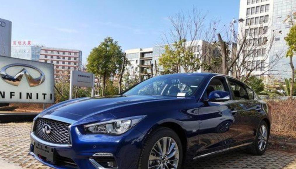 英菲尼迪Q50L和奔驰CLA级差距有多大？内行人：对比之后就知晓_搜狐汽车_搜狐网