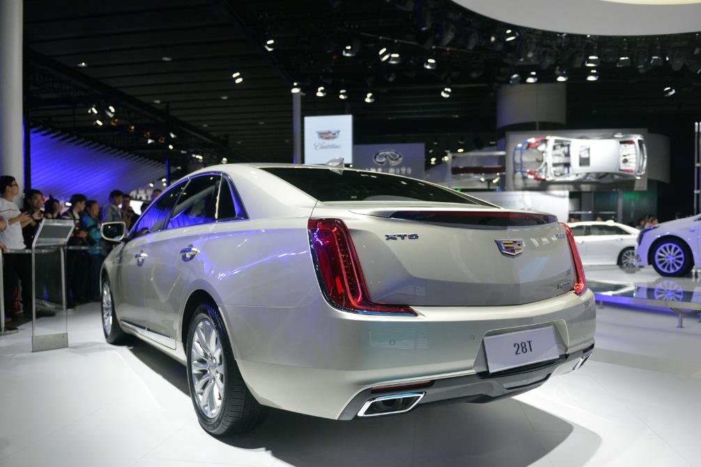 买奔驰真后悔了！E级看了独自落泪，不足30万奔驰感到四面楚歌_搜狐汽车_搜狐网