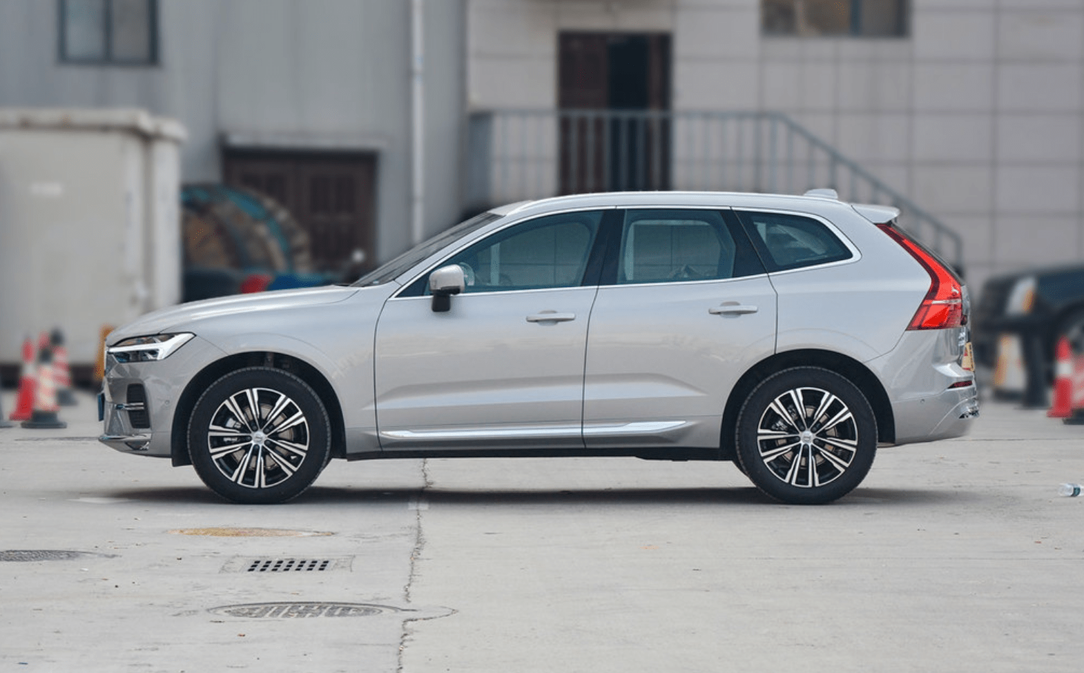 沃尔沃XC60起售降到30万以内，让利高达7.8万，让豪车也有性价比_搜狐汽车_搜狐网