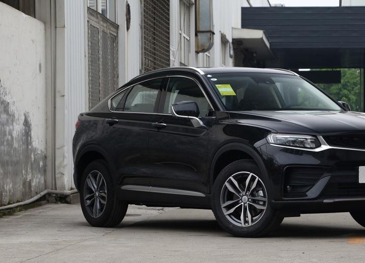 李书福不负众望，打造出高性能跨界SUV，2.0T＋四驱，17.98W起_搜狐汽车_搜狐网