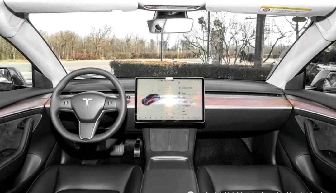 落地28万，开完特斯拉Model3再开小鹏P7，车主表示：差距明显_搜狐汽车_搜狐网