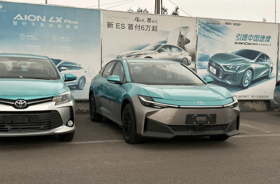 不到10万块起售？丰田推出bZ3出租车版_搜狐汽车_搜狐网