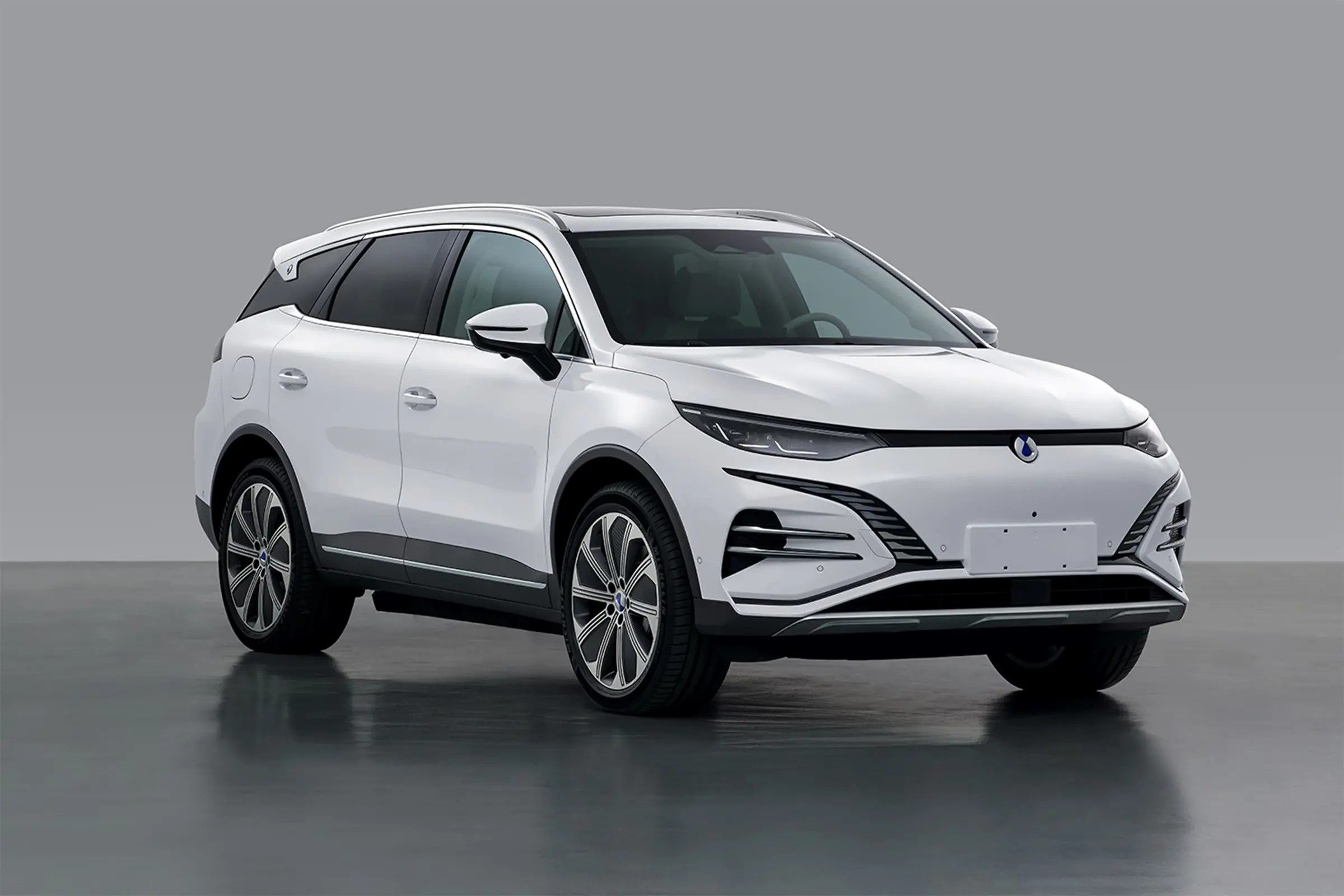 比亚迪高端新力军！这6/7座SUV内饰发布 双DM动力可选？_搜狐汽车_搜狐网