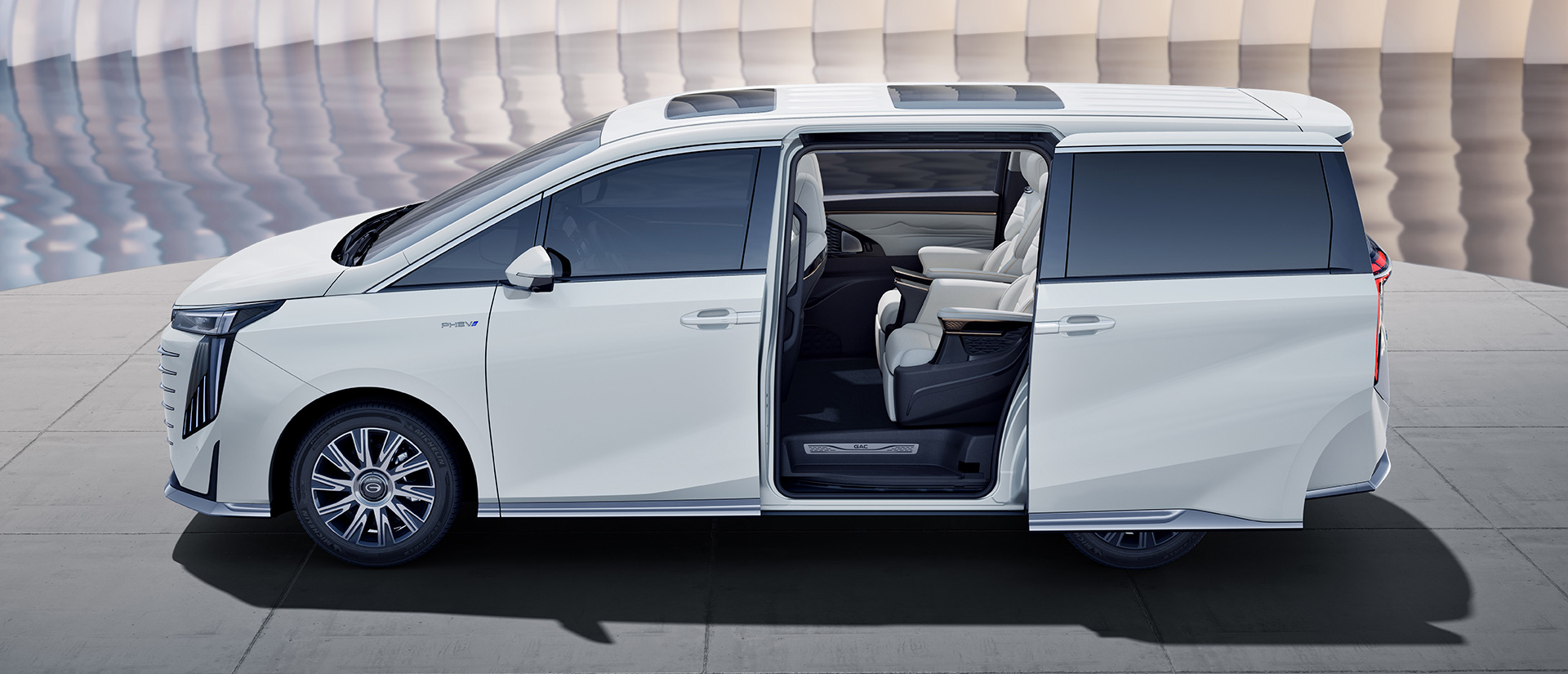 硬刚腾势D9 广汽传祺E9上市售价32.98-38.98万元_搜狐汽车_搜狐网