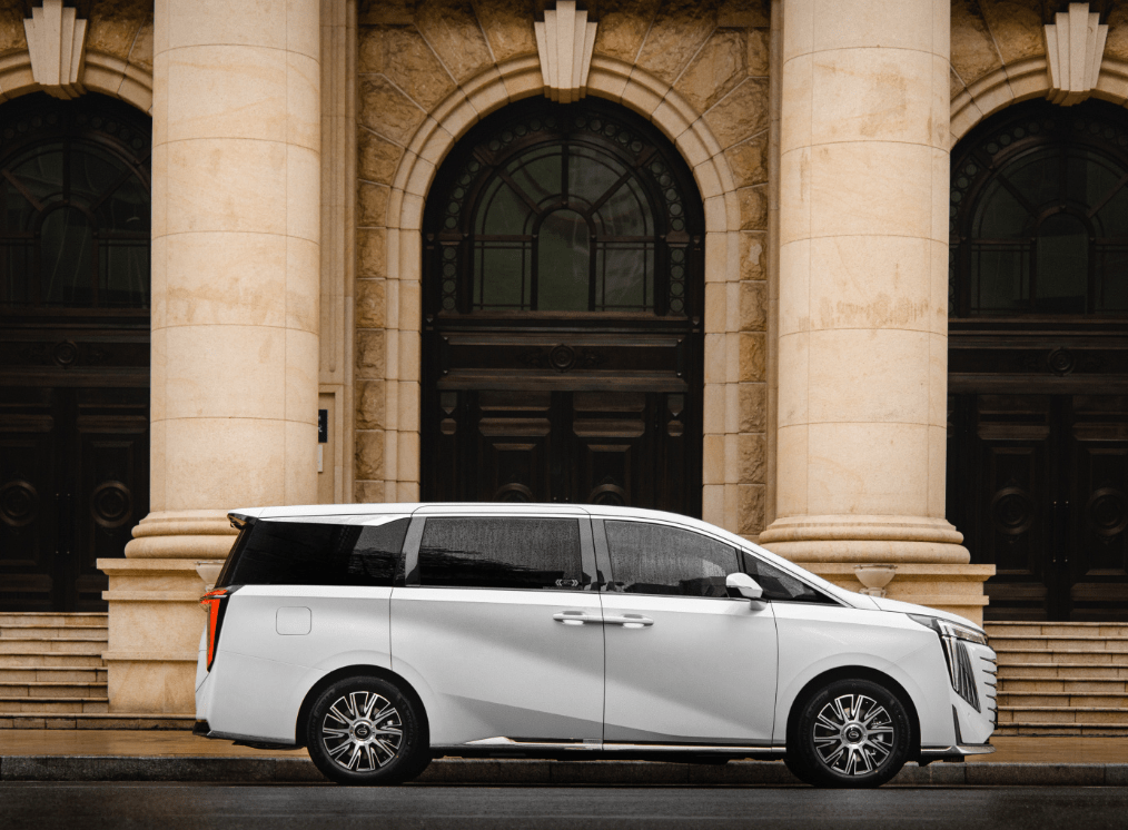 家用还是商用？插电式混动大7座MPV，传祺E9全都要_搜狐汽车_搜狐网