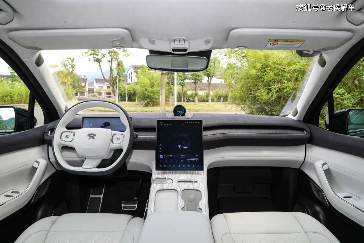 “大五座”SUV的对决！岚图FREE对比蔚来ES7，谁更值得入手？_搜狐汽车_搜狐网