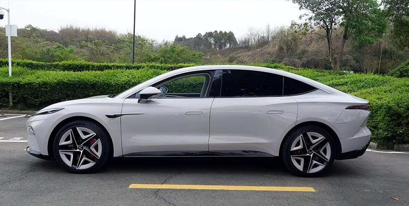 飞凡F7：靠吹嘘和弄虚作假，只能被消费者抛弃！_搜狐汽车_搜狐网