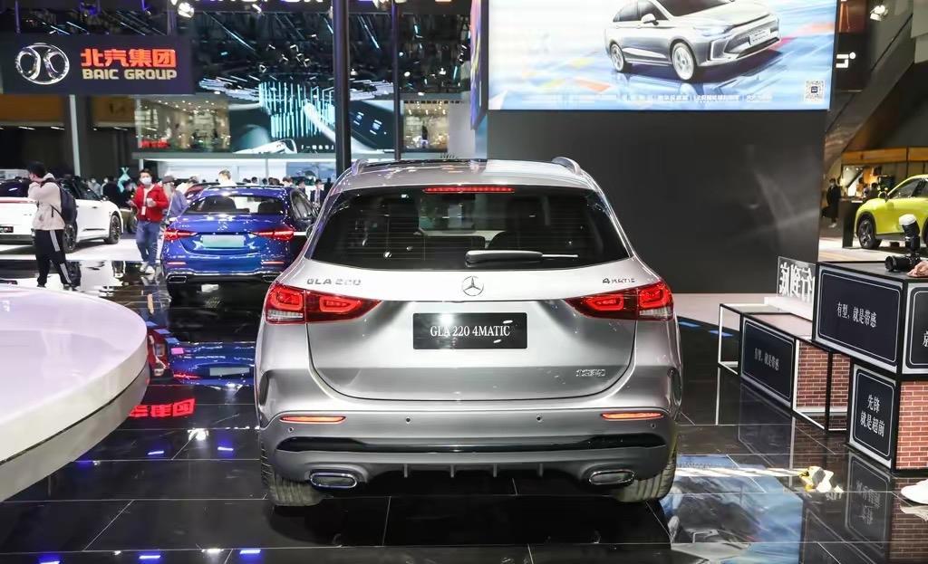 奔驰GLA 2023款，为年轻人打造的非凡豪华SUV_搜狐汽车_搜狐网