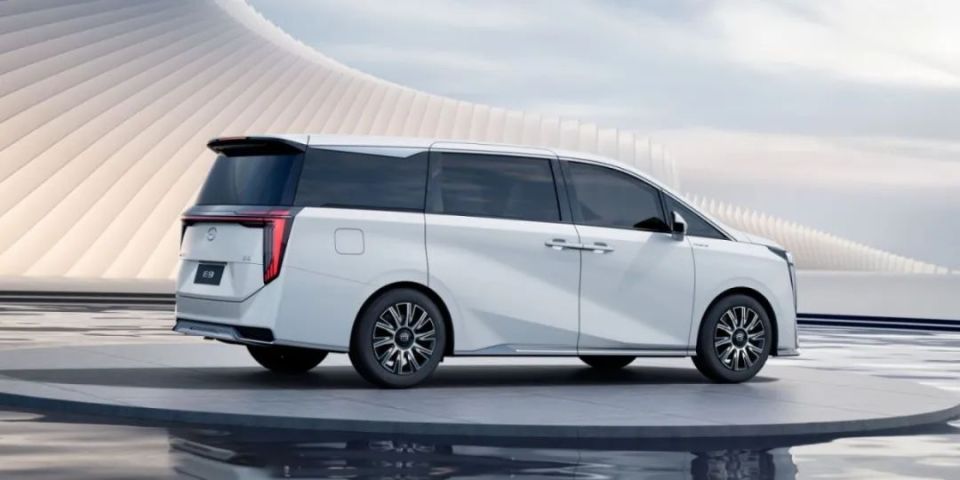 广汽传祺E9，售32.98万起，动力超埃尔法和GL8_搜狐汽车_搜狐网