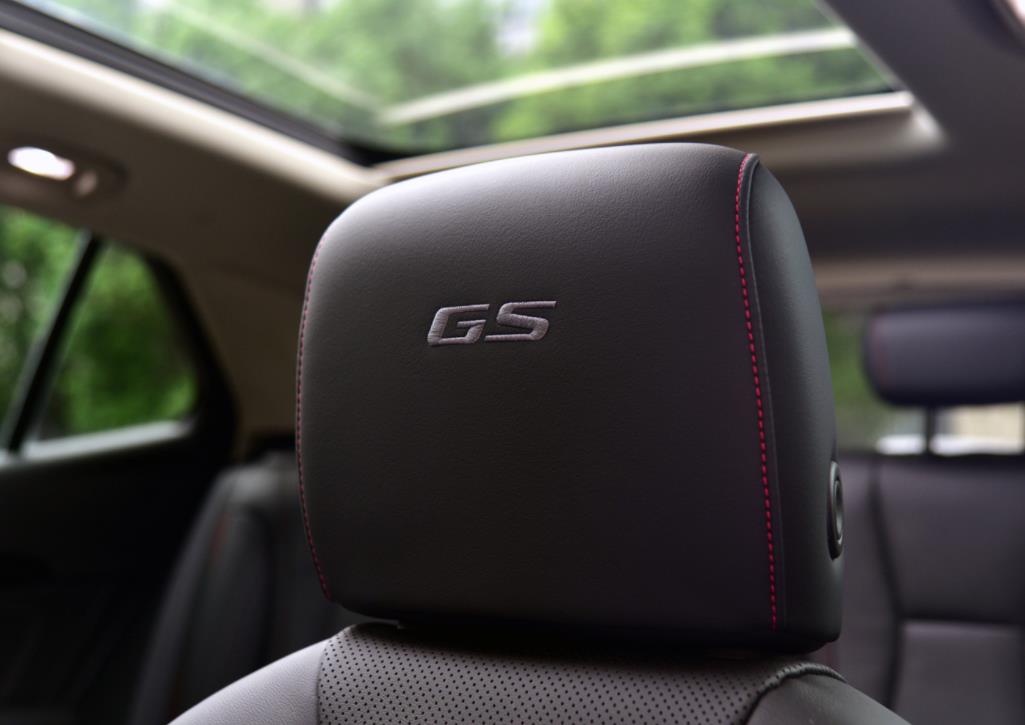 搭2.0T就爆237马力，配9AT变速箱，还带红色刹车卡钳，运动感十足_搜狐汽车_搜狐网