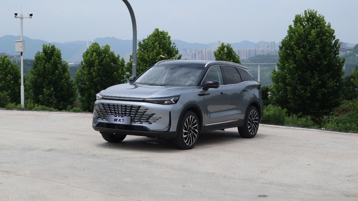 试驾丨全新升级，穿梭巴渝，看北京新X7如何征服8D魔幻城市_搜狐汽车_搜狐网