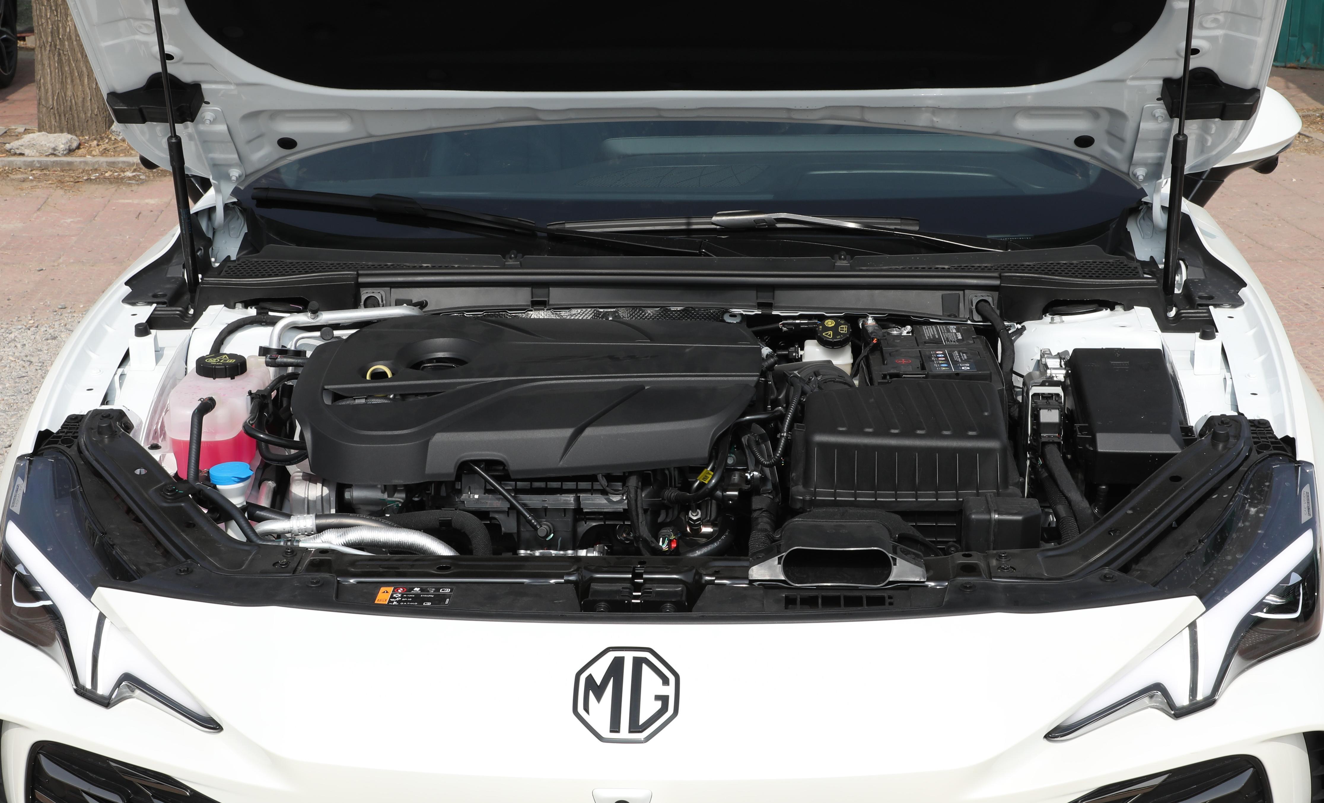 15万预算买运动型轿车，大众凌渡L对比名爵MG7，谁更适合年轻人？_搜狐汽车_搜狐网