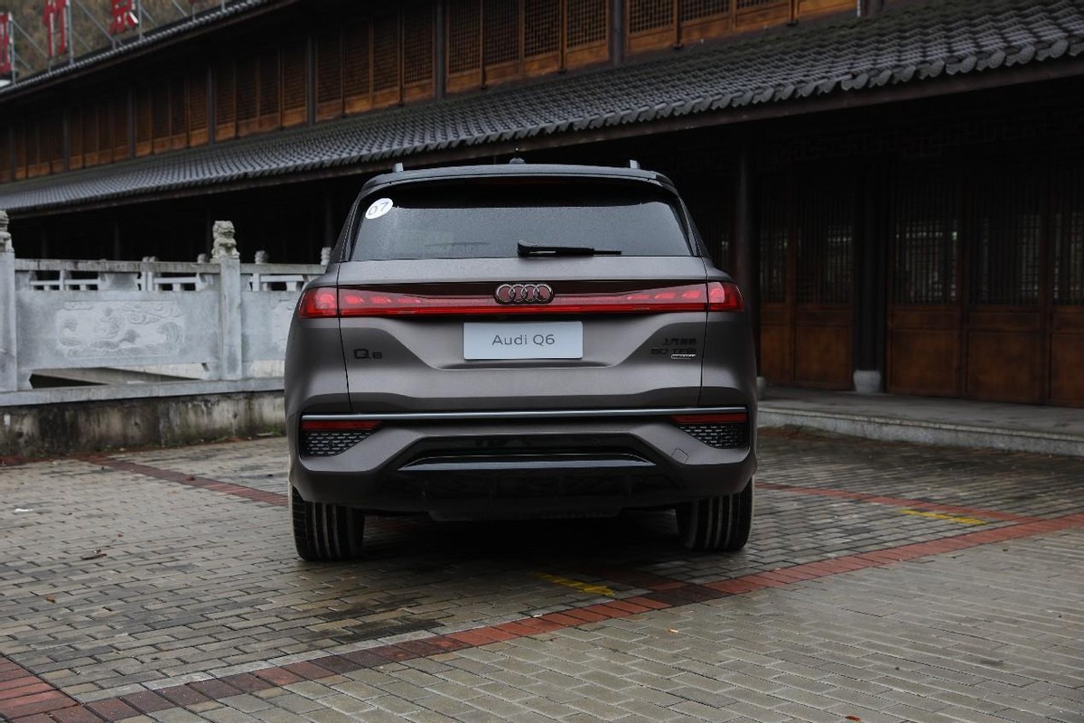旗舰Roadjet陆地专机，奥迪Q6为何能在豪华SUV市场表现不俗？_搜狐汽车_搜狐网