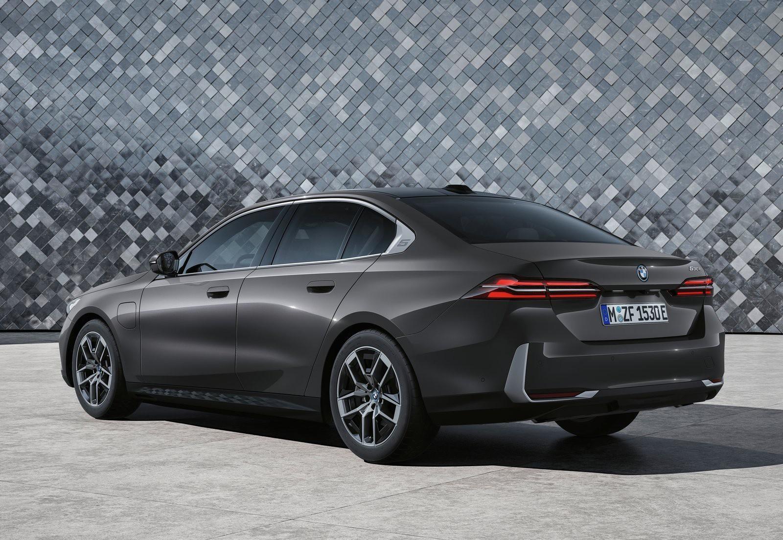 直面回击奔驰EQE和蔚来ET7，全新宝马i5官图正式发布_搜狐汽车_搜狐网