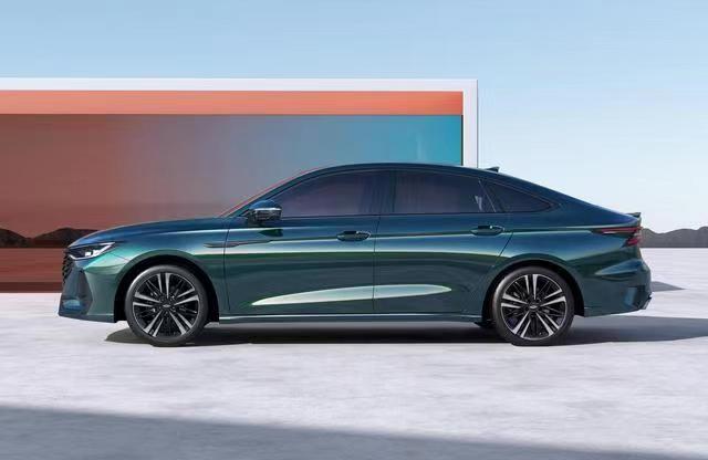 奇瑞艾瑞泽8运动版配置曝光，全系标配2.0T+7DCT 内置8155芯片！_搜狐汽车_搜狐网