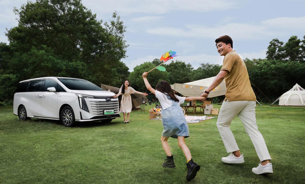 上市就成埃尔法“终结者”，综合续航1032km，关上门只剩安静_搜狐汽车_搜狐网