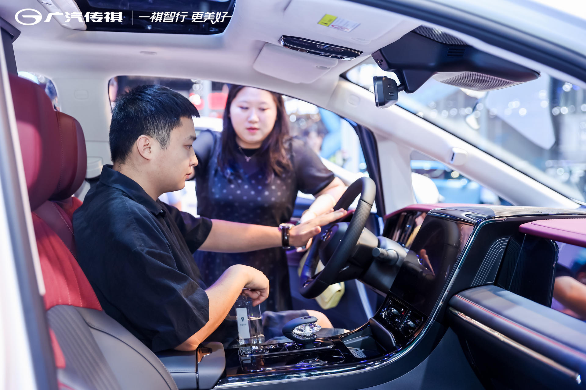 高端MPV市场又一实力选手 插混MPV传祺E9上市售32.98万起_搜狐汽车_搜狐网