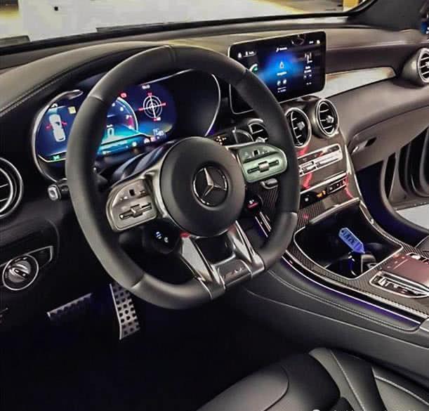 新款“AMG GLC 63 S”亮相，搭载4.0T V8引擎，4秒破百_搜狐汽车_搜狐网