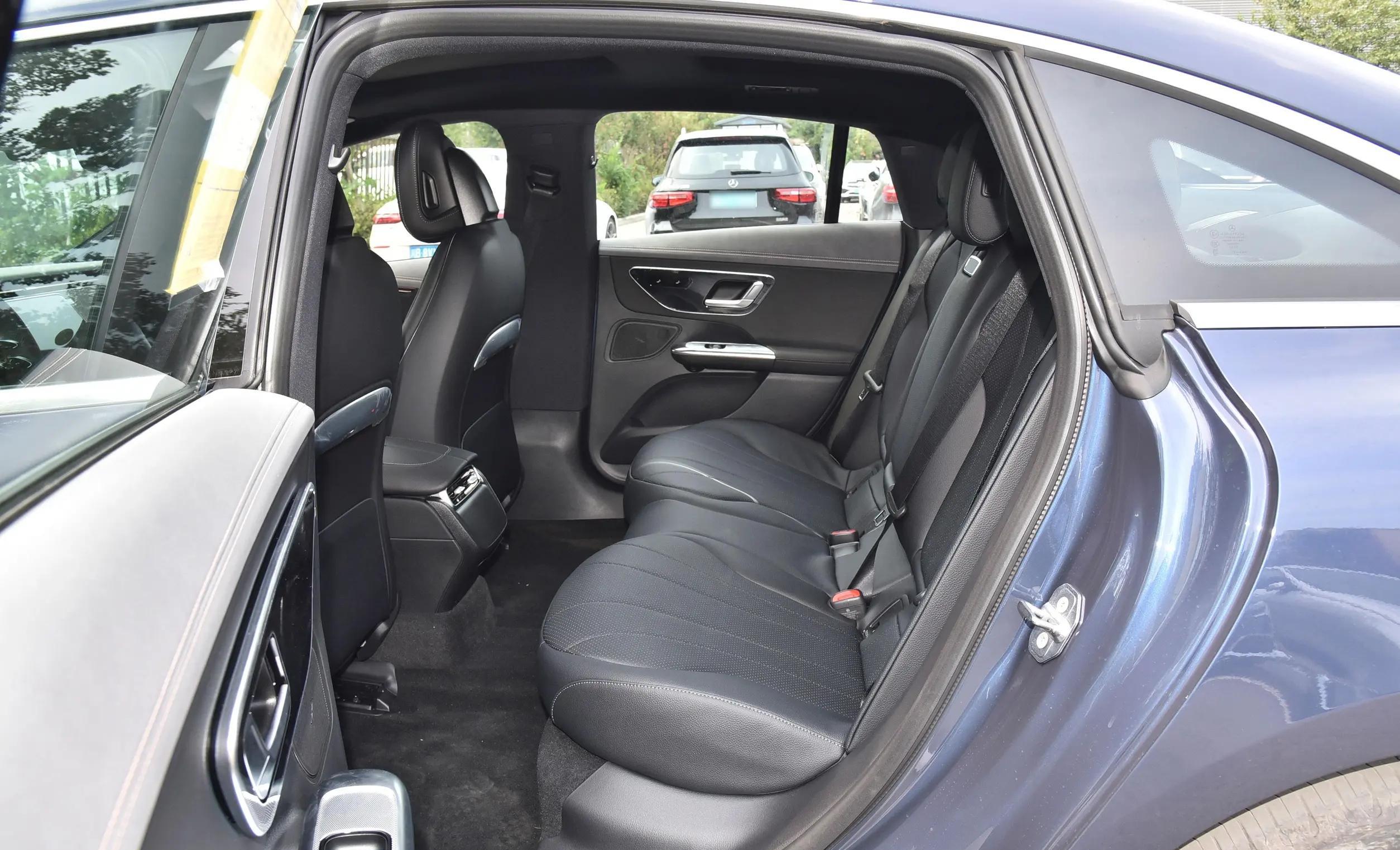 实拍评测奔驰EQE，续航752公里，百公里加速6.7秒，整体如何？_搜狐汽车_搜狐网