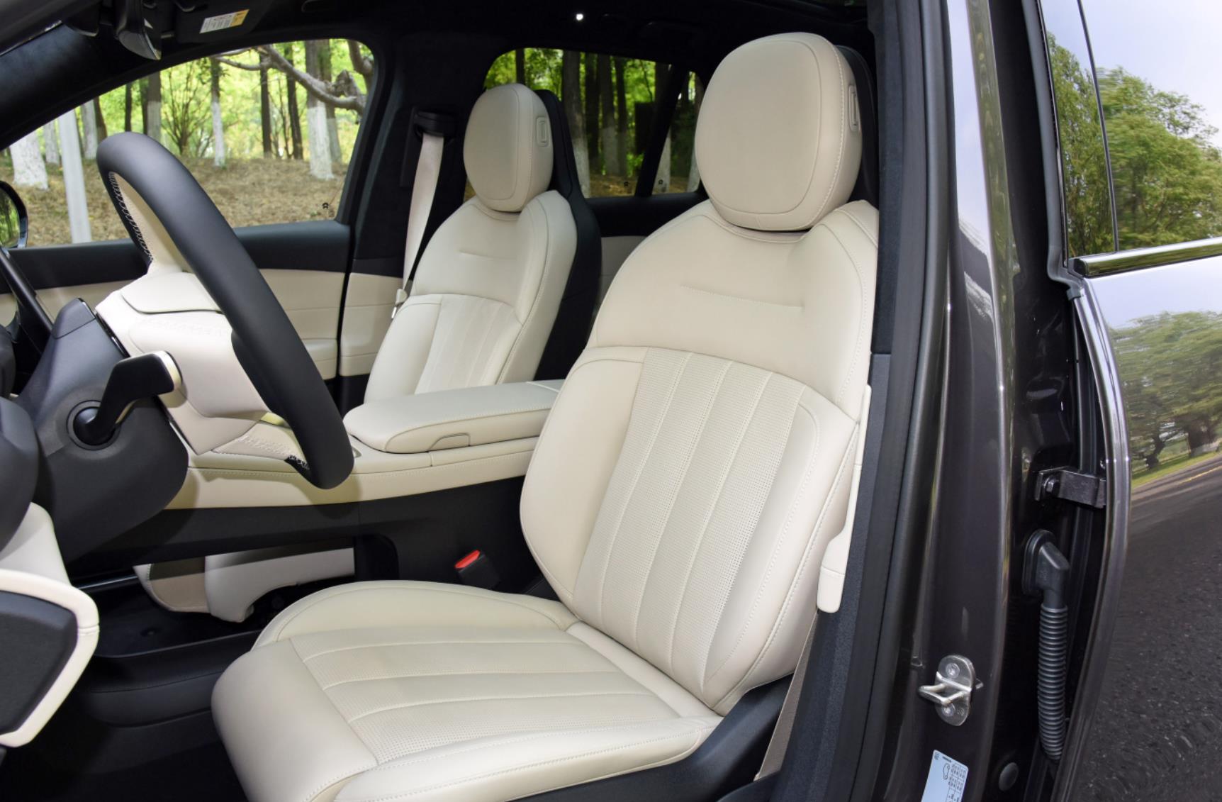 降价了，33.8万看谁更值 蔚来ES6对比智己LS7_搜狐汽车_搜狐网