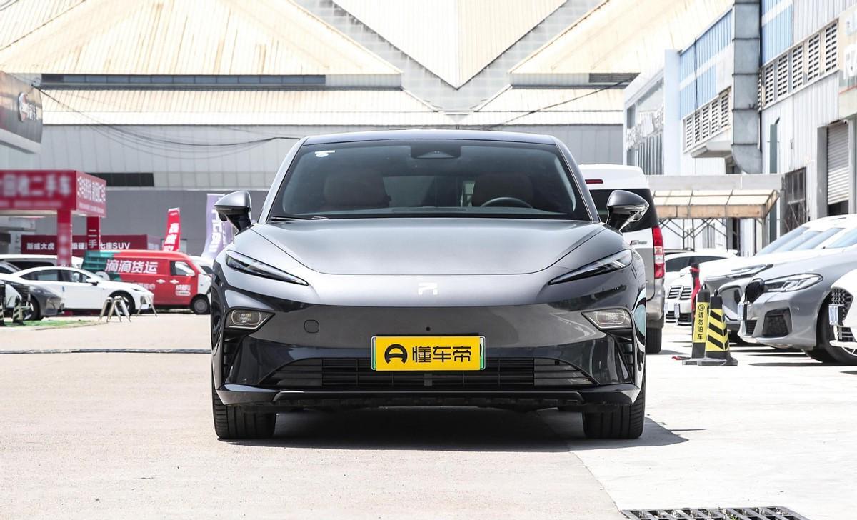 零百加速5.7s，轴距3000mm，续航576km，比汉EV还香？_搜狐汽车_搜狐网