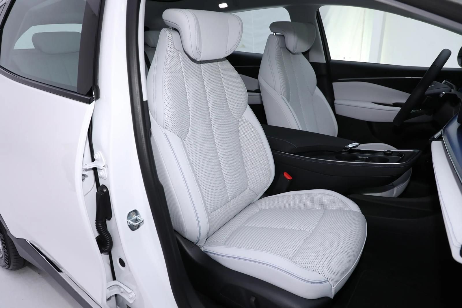 纯电轿跑SUV别克E4售18.99万起 续航达620km_搜狐汽车_搜狐网