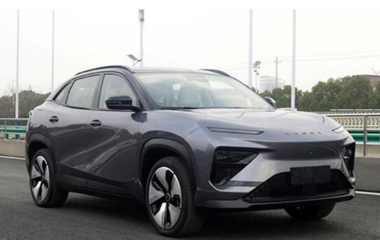 前脸酷似蔚来ES7？奇瑞eQ7谍照发布，或搭大尺寸双联屏+怀挡_搜狐汽车_搜狐网