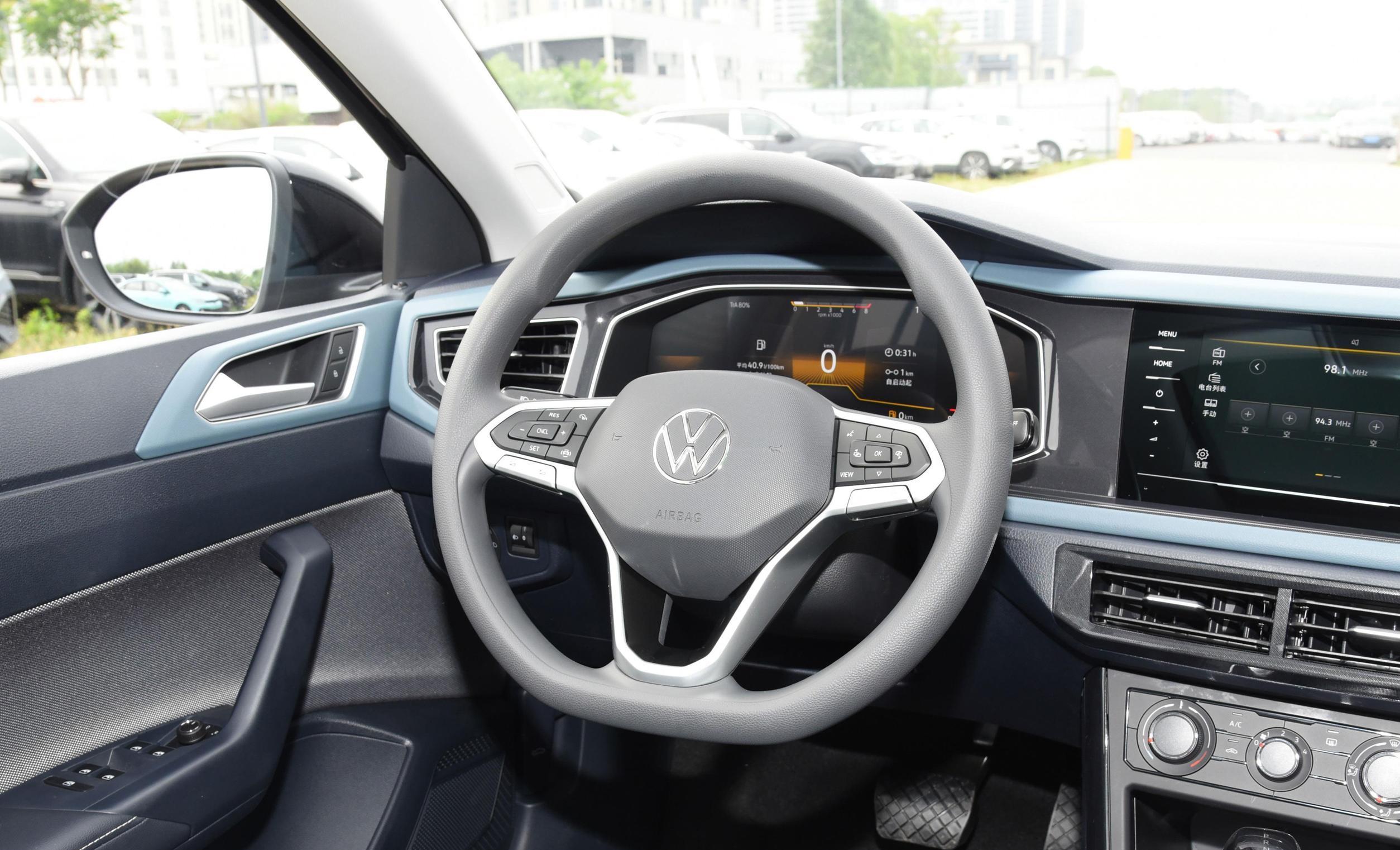 大众朗逸新锐售9.999万元起，配1.5L+6AT变速箱，家用到底怎么样_搜狐汽车_搜狐网