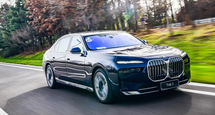 百万级行政座驾首选谁？新款宝马740 Li尊享型对比奔驰S级_搜狐汽车_搜狐网