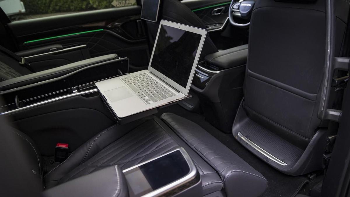 30万预算选购国产豪华MPV，上汽大通G90和传祺M8谁更值得买？_搜狐汽车_搜狐网